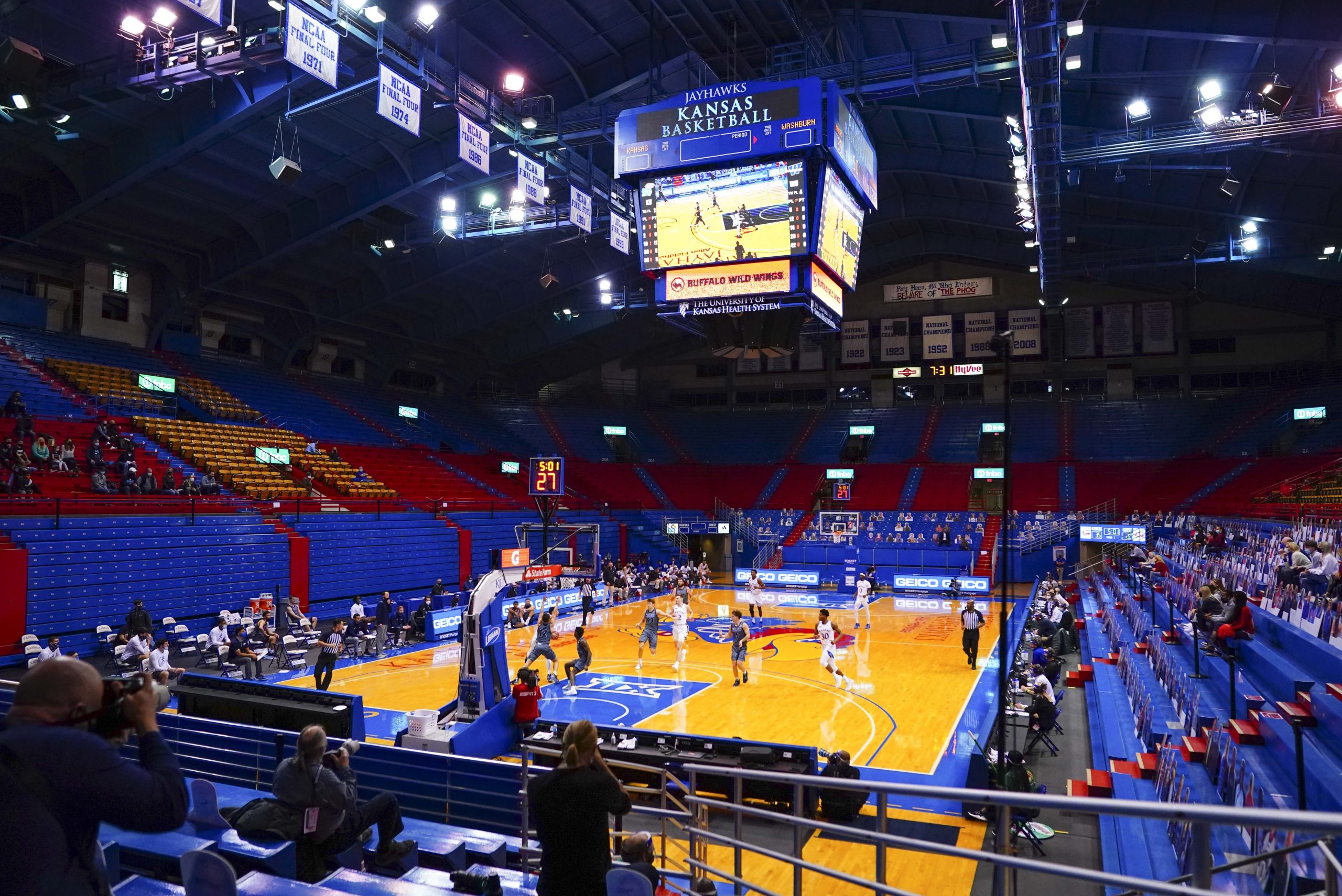 Notebook: Small number of fans will soon be back inside Allen ...